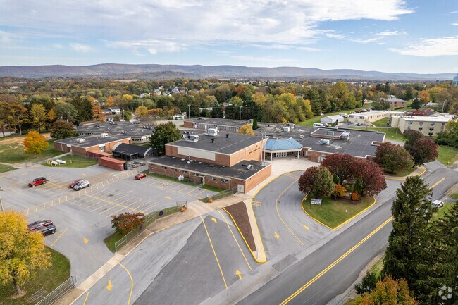 Charles Town Middle School, Charles Town WV Rankings & Reviews - Homes.com