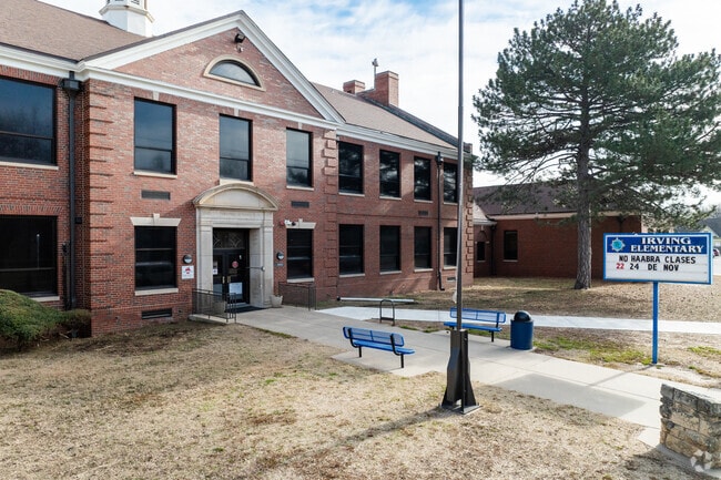 Irving Elementary School, Rankings & Reviews - Homes.com