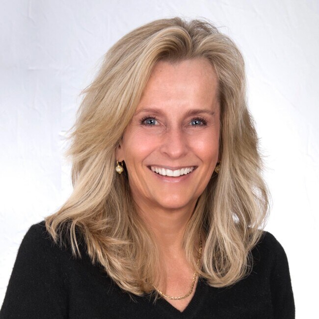Molly O'Brien Watkins | Real Estate Agent in Darien, CT - Homes.com