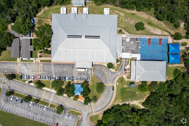 Valley View Elementary School, Austin TX Rankings & Reviews - Homes.com