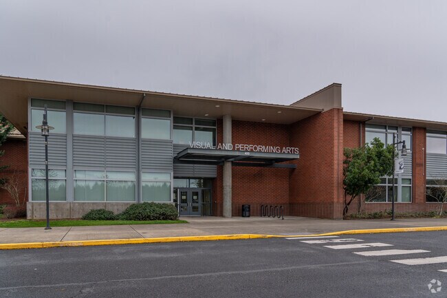 Union High School, Rankings & Reviews - Homes.com