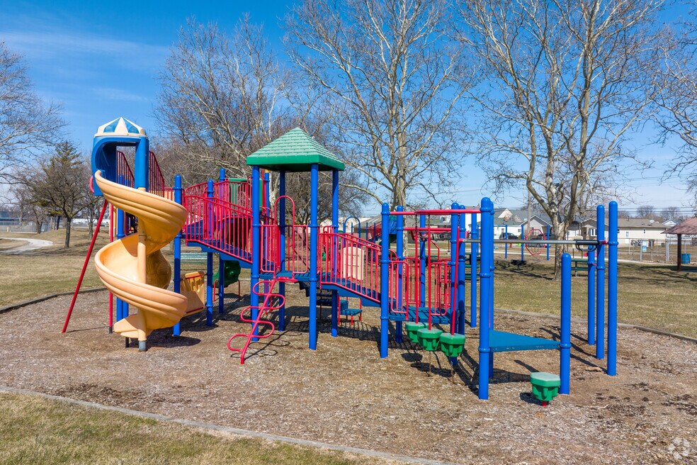 Lucile S. Patton Elementary School, Roseville MI Rankings & Reviews - Homes.com