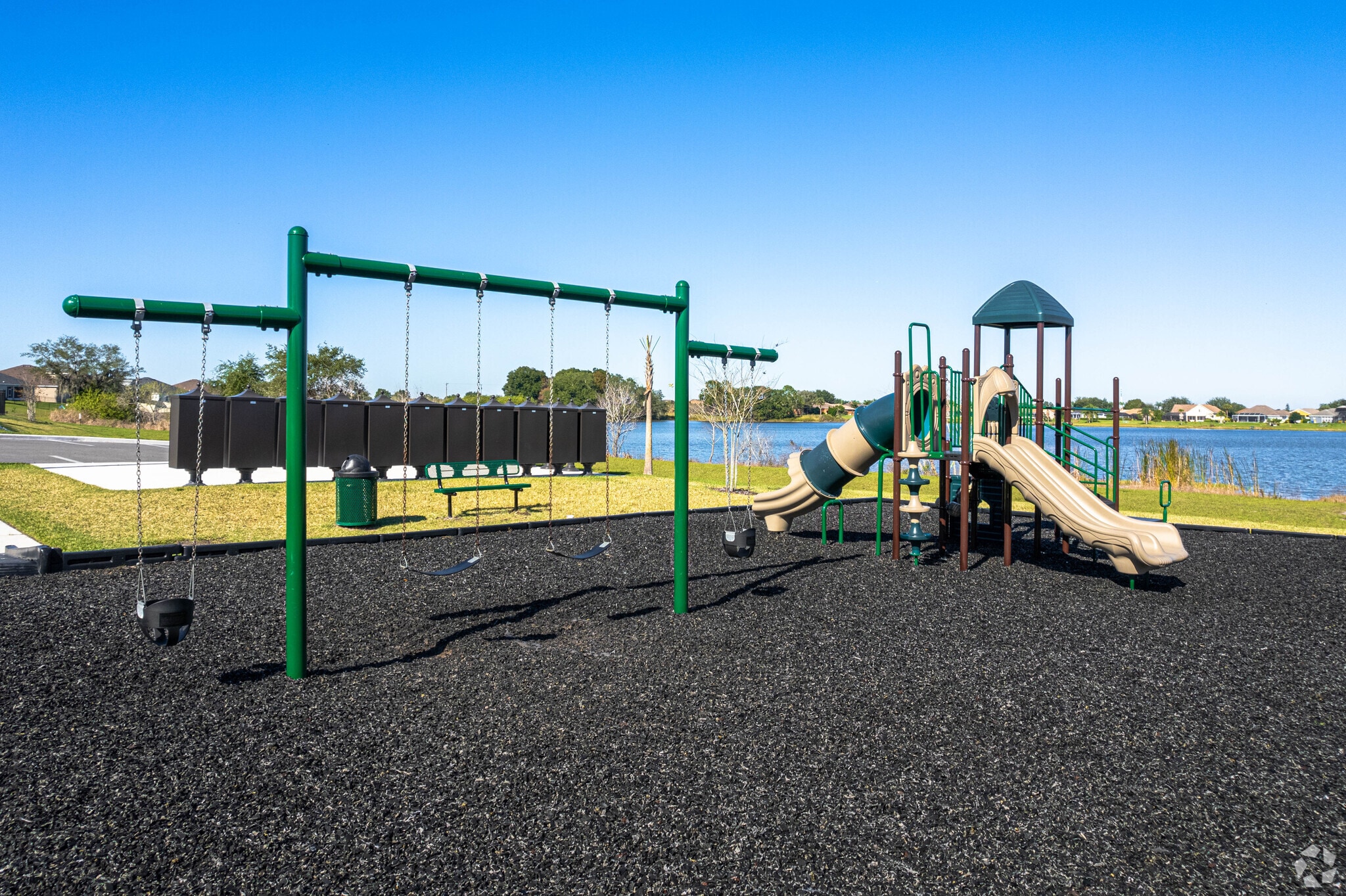 About Southeast Winterhaven | Schools, Demographics, Things to Do - Homes.com