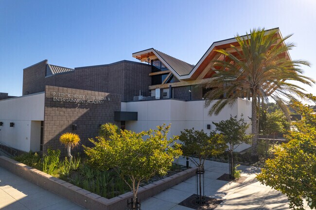 Patrick Henry High School, San Diego CA Rankings & Reviews - Homes.com