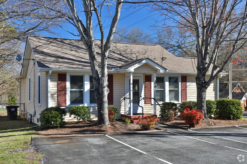 26 Cahu Dr, Taylors, SC 29687 - Homes.com