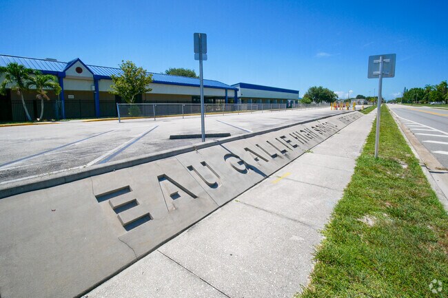 Eau Gallie High School, Melbourne FL Rankings & Reviews - Homes.com