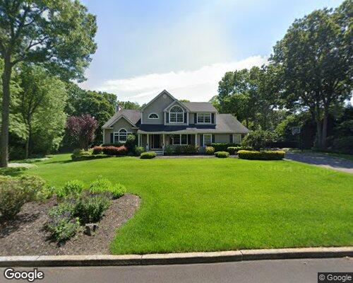 82 Woody Ln, Oakdale, NY 11769 - Homes.com